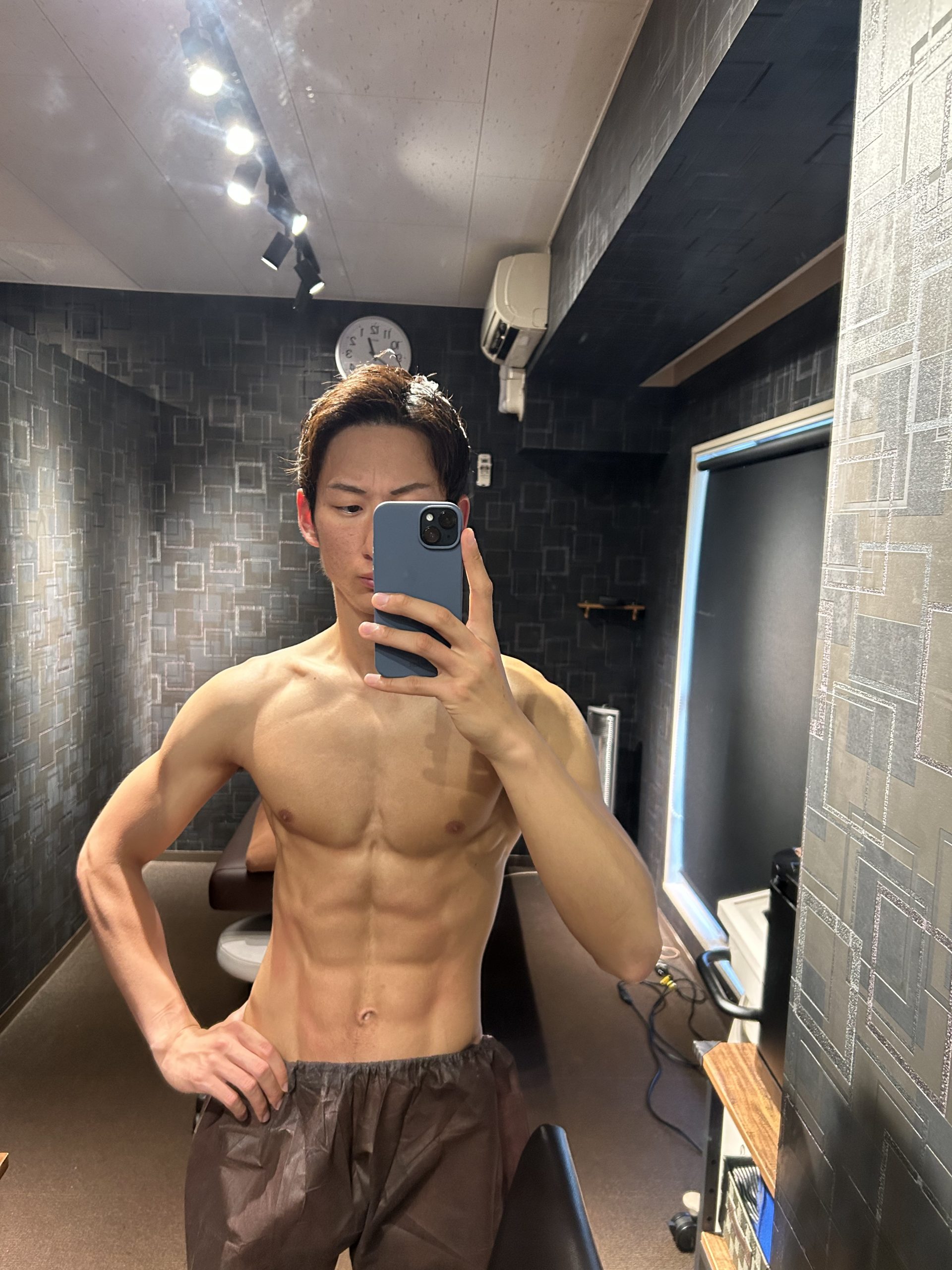 D2C42BCE-21C3-4AFC-95E4-02CF627A2A5B